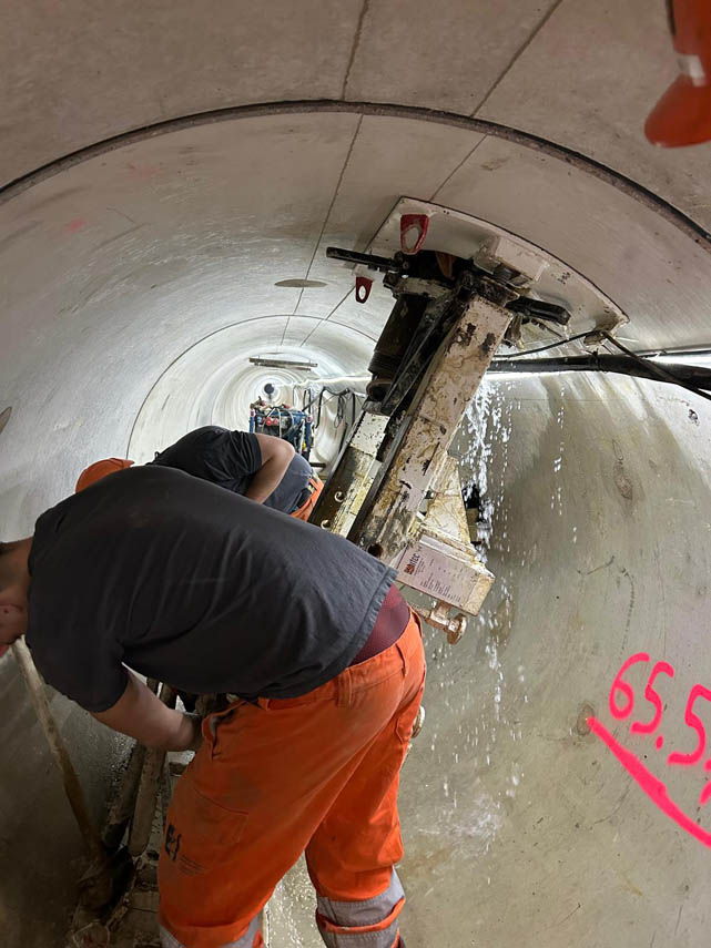 Paris house connection holes from tunnels - Bohrtec